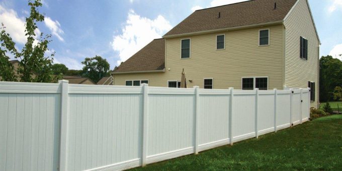 Harrisonburg DIY Homeowners Choose Dutch Way For Fencing Materials.Dutchway